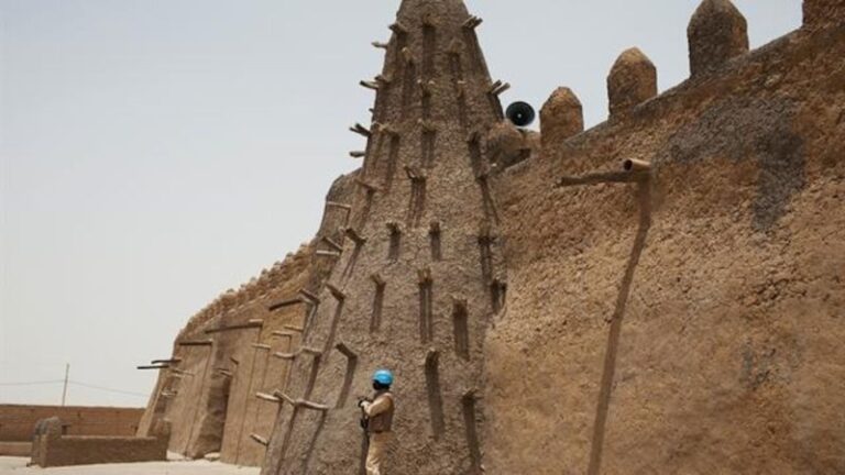 Through Sand and Time: 10 Desert Cities from Ancient Civilizations ...